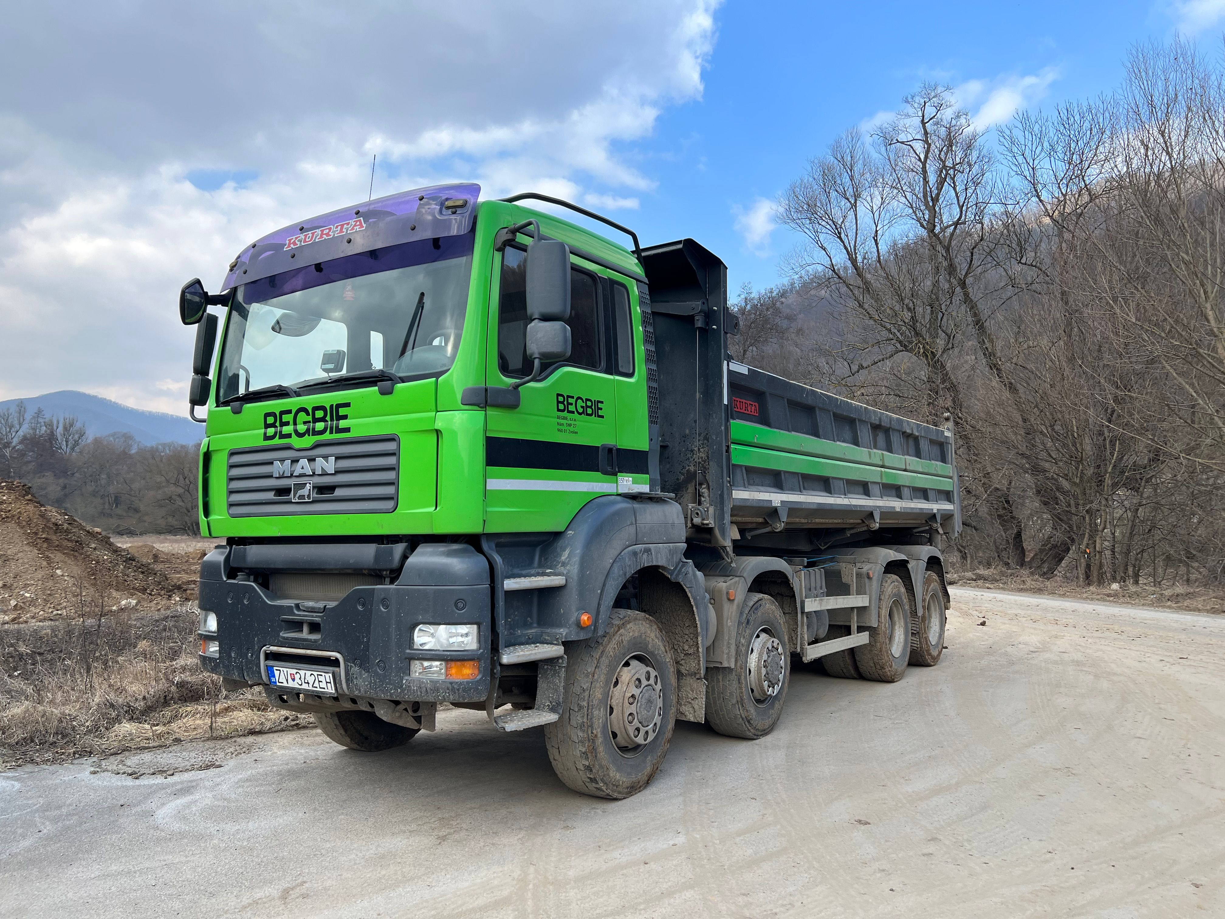 Begbie - Prenájom špeciálneho nákladného vozidla MAN 8x6 S3